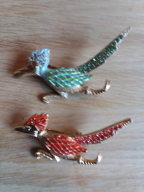 Mid-century road runner pins - PRICE INCLUDES SHIPPING - Gem
