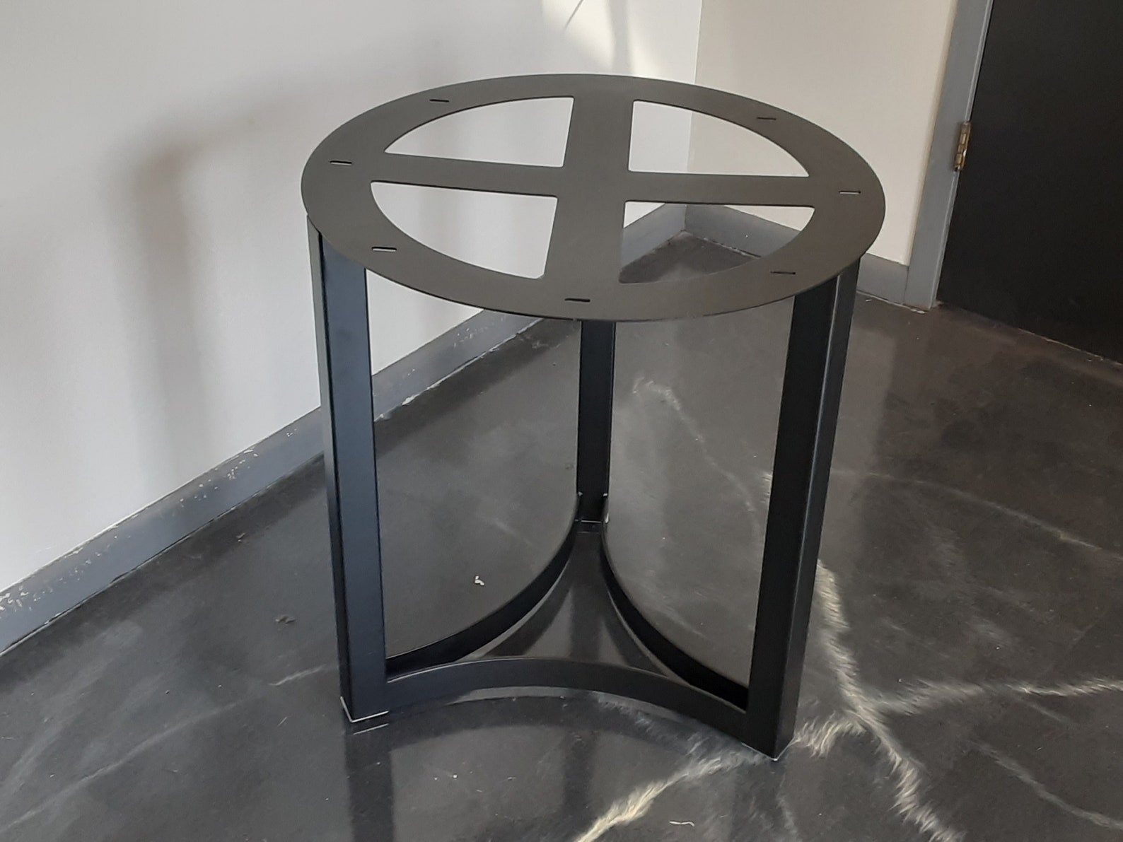 Rolled Triangular Metal Trestle/pedestal Base Any - Etsy