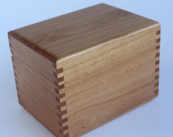 Recipe Box Made of Alder for 4x6 Cards With Removable Partition ...