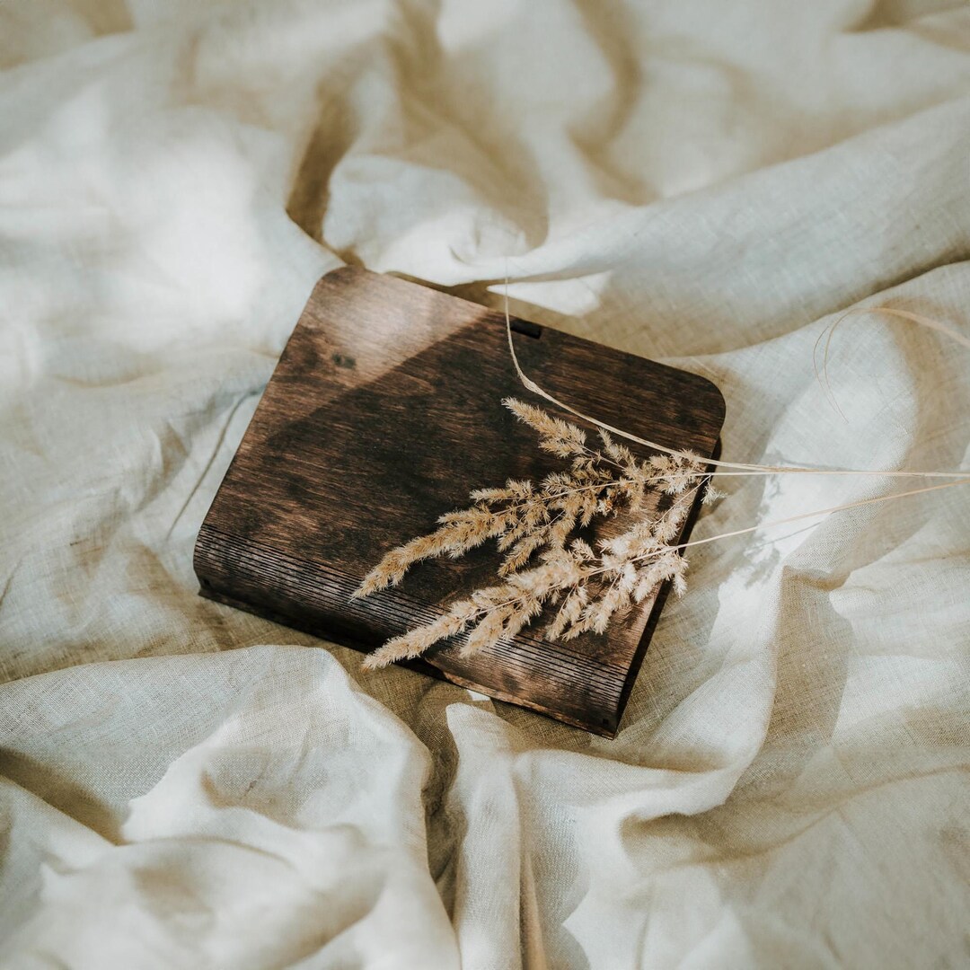 Personalized Wooden Box With USB – Custom Sentimental Box for 5x7 & 4x6 ...