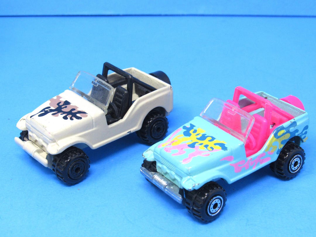 TWO Vintage Hot Wheel Jeeps: Tan Camouflage Trailbuster 1991 and ...