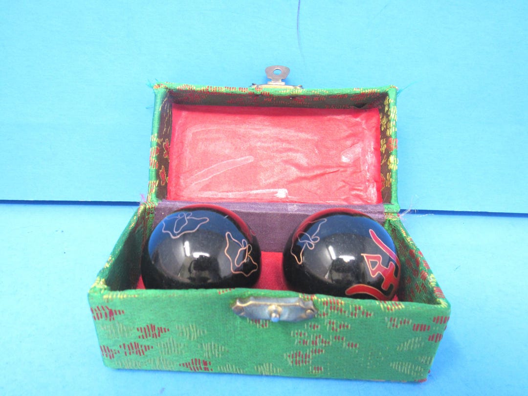 This is a Set of Chinese Baoding Music Balls in a Green Fabric Box free ...