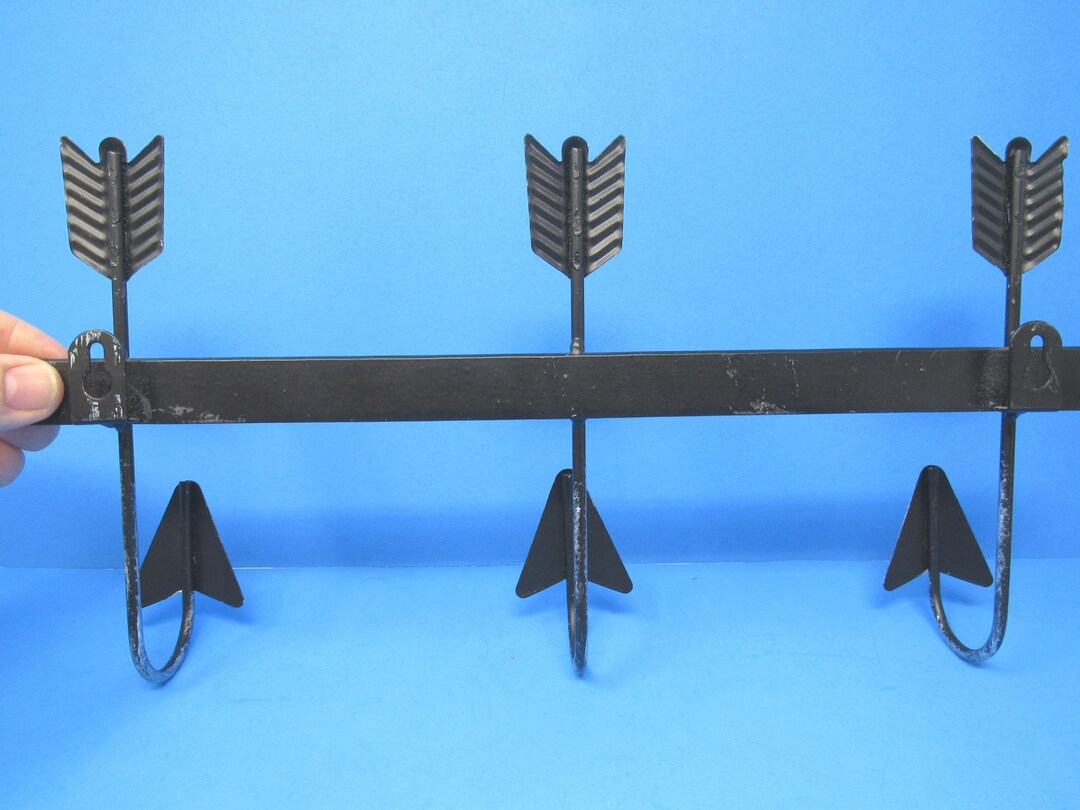 Rustic Metal Arrow Wall Decor. Durable Hooks for Entryway, Keys ...