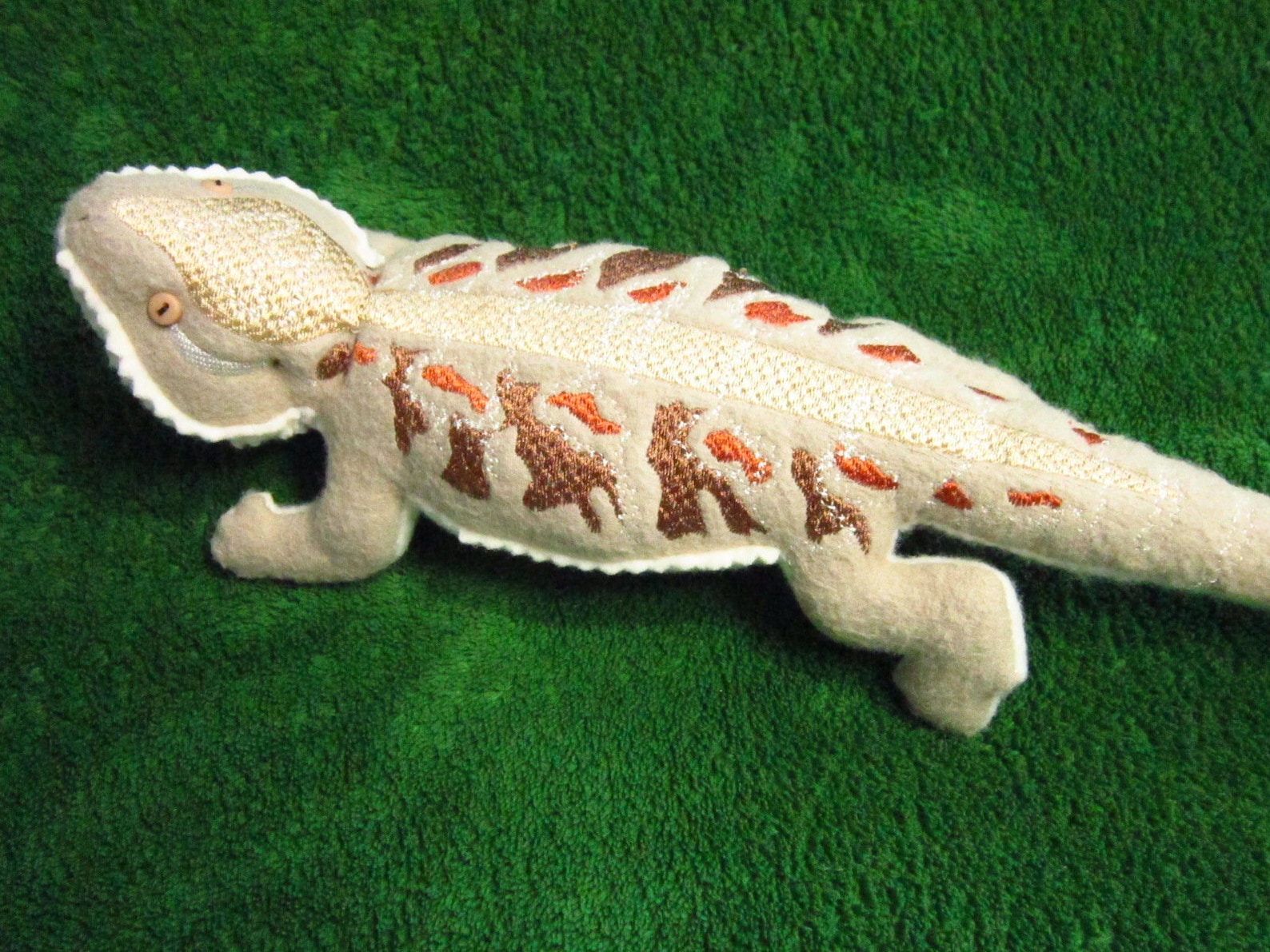 Tan Very Detailed Stuffed Bearded Dragon Softy, Low Maintainance, Best ...