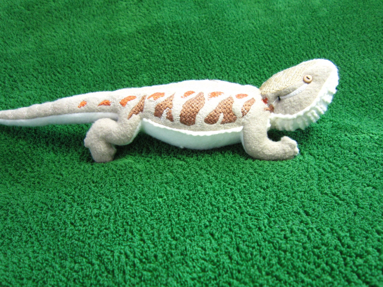 Tan Very Detailed Stuffed Bearded Dragon Softy, Low Maintainance, Best ...