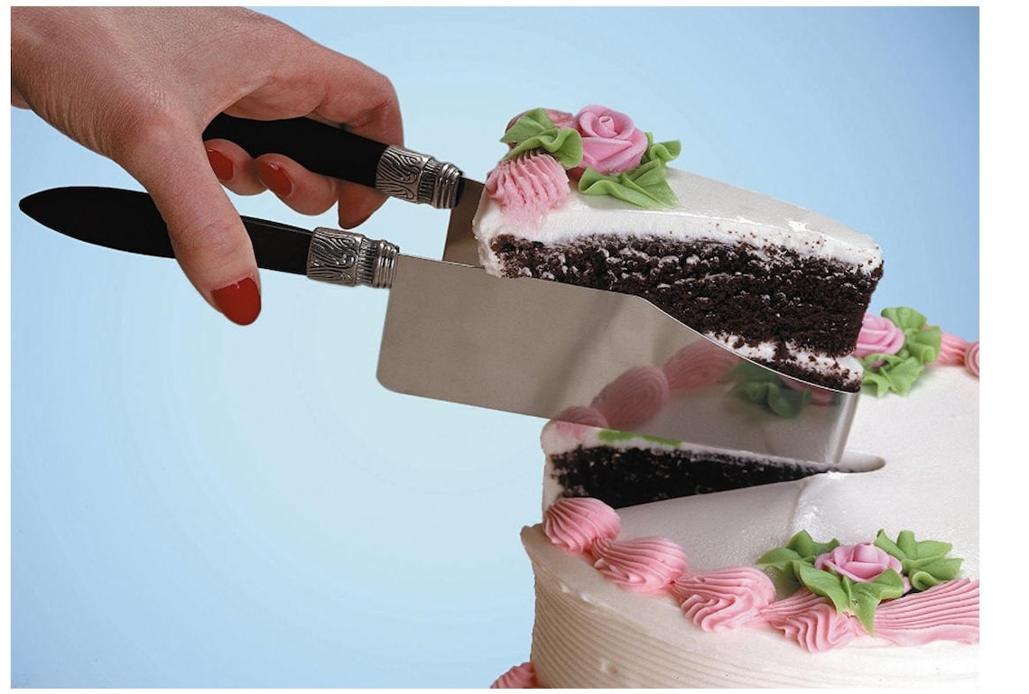 Round Cake Cutter Server for Easily Cutting and Serving Wedding Cake or ...