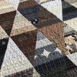 In Stock Neutral Tones Triangle Quilt Animal Quilt White | Etsy