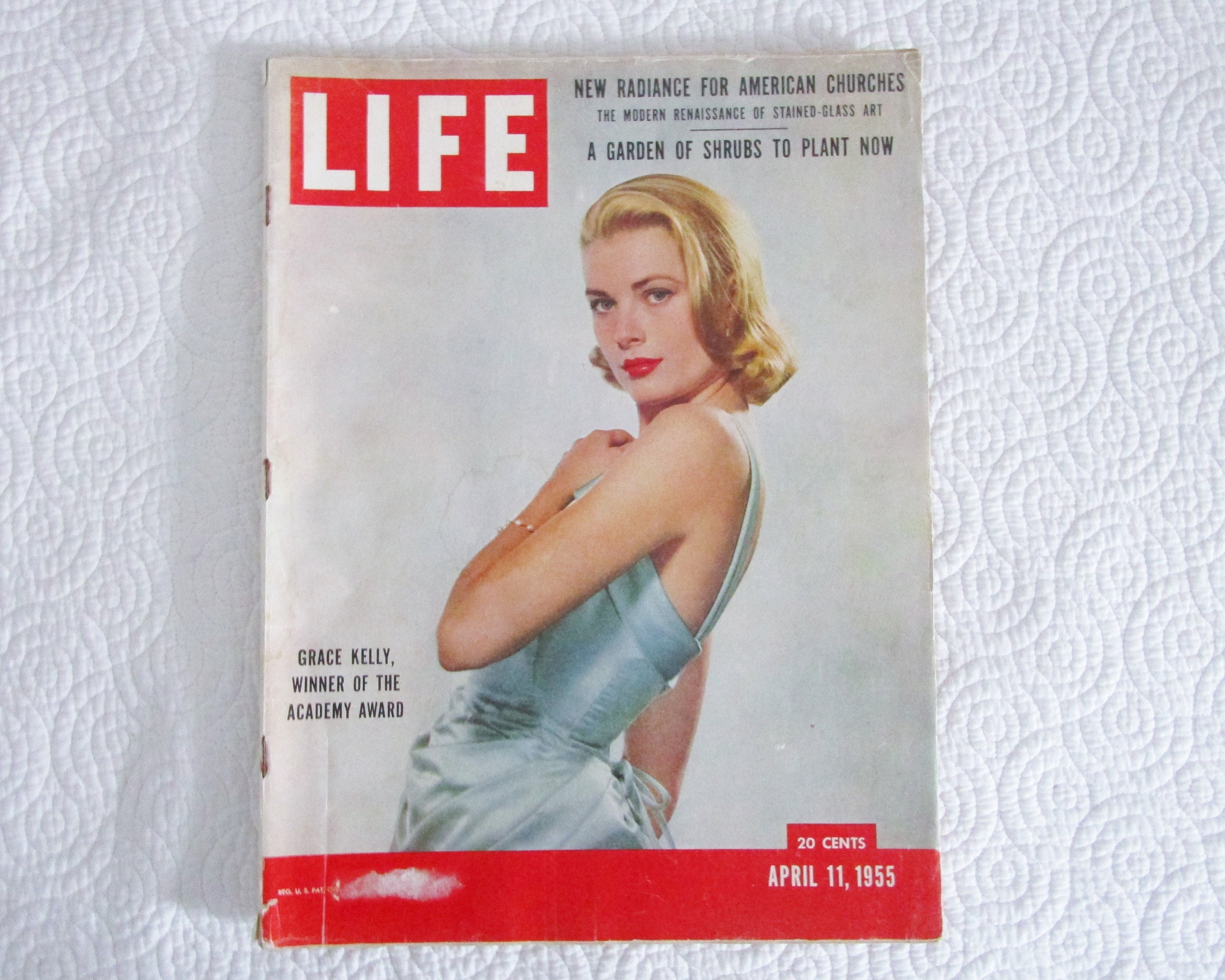 Old Life Magazine Font