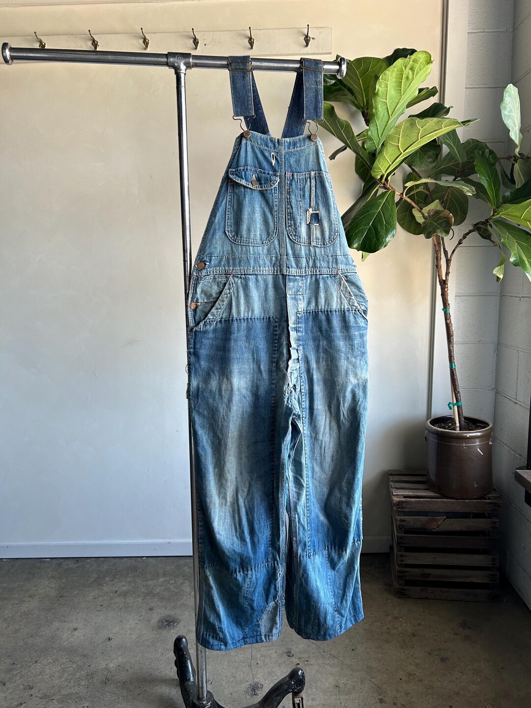 1940s Barco Patchwork Faded Farm Repaired Denim Crossback Overalls S-M ...