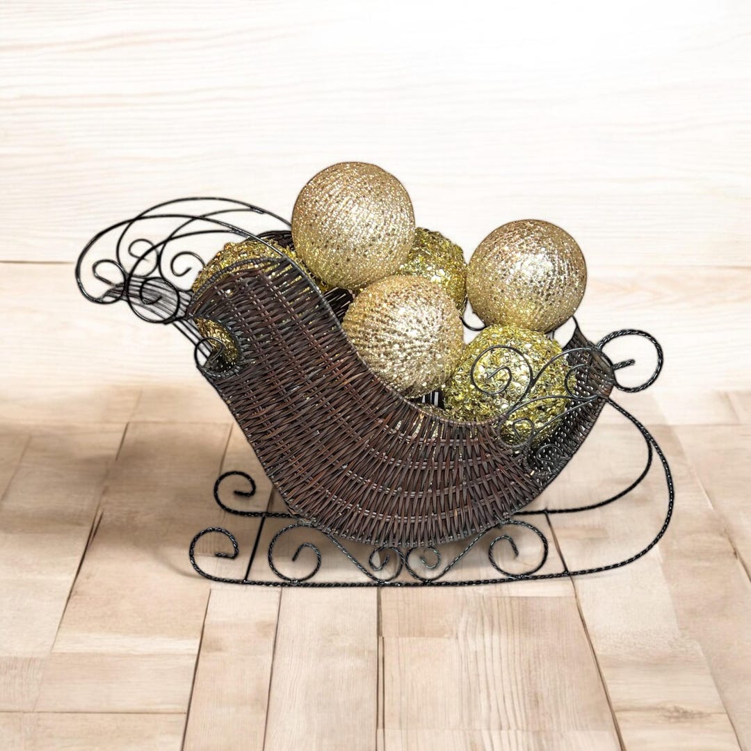 19" Wicker Sleigh Basket With Scroll Features. Holiday Christmas Table ...