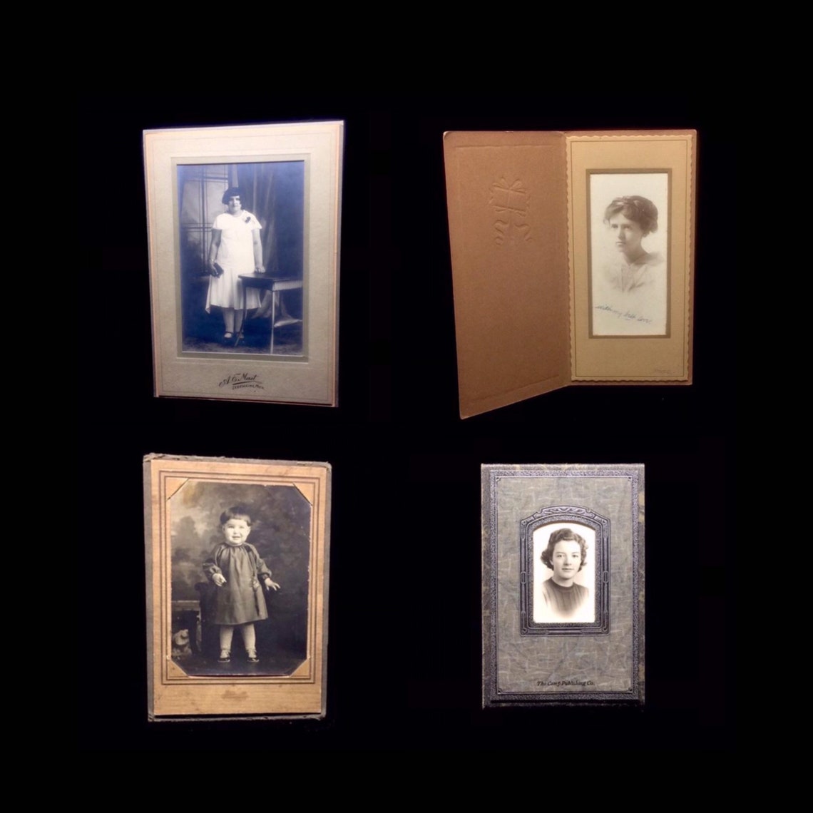 Set of 4 Vintage Photographs / Snapshot Photos Women & - Etsy