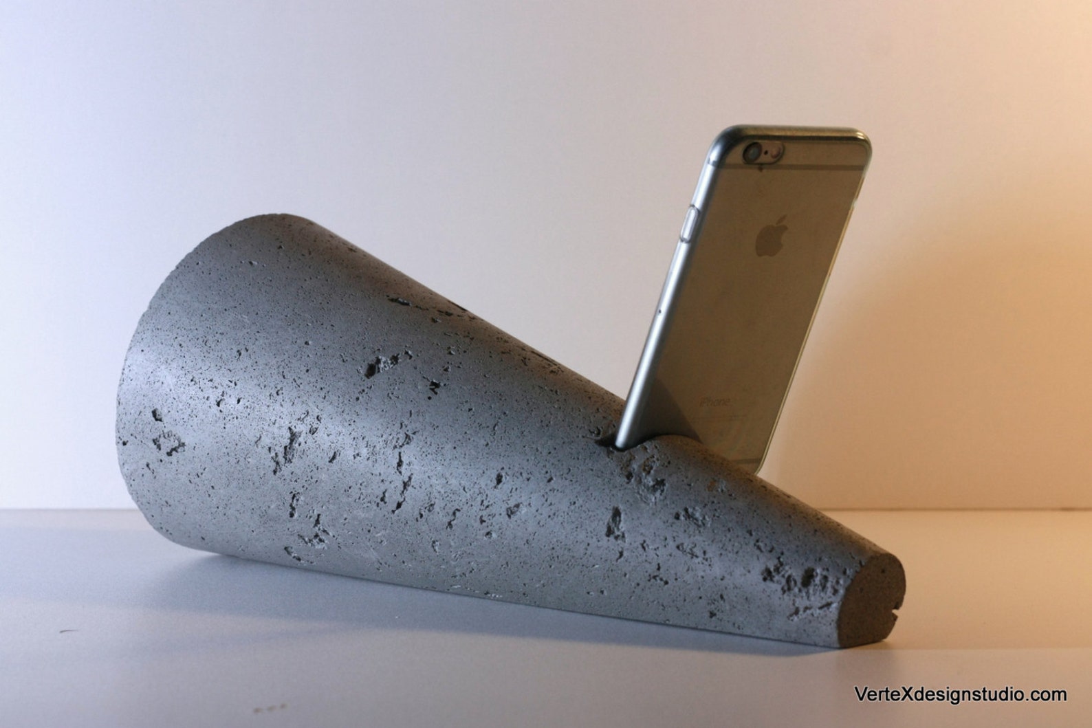 Concrete Cellphone Speaker - Etsy