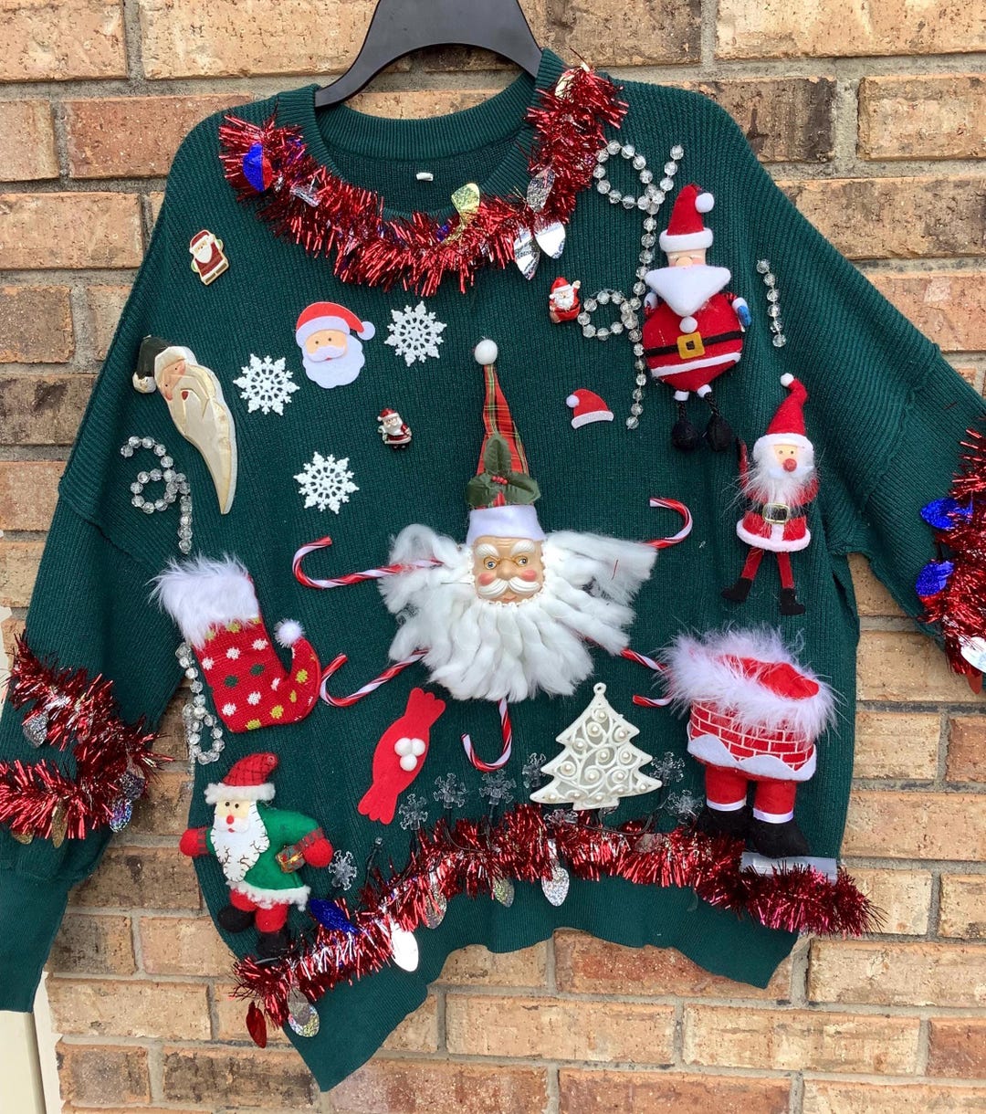 Winner Winner Santa Explosion,10 Santa’s Festive Shiny Tacky Funny Red ...