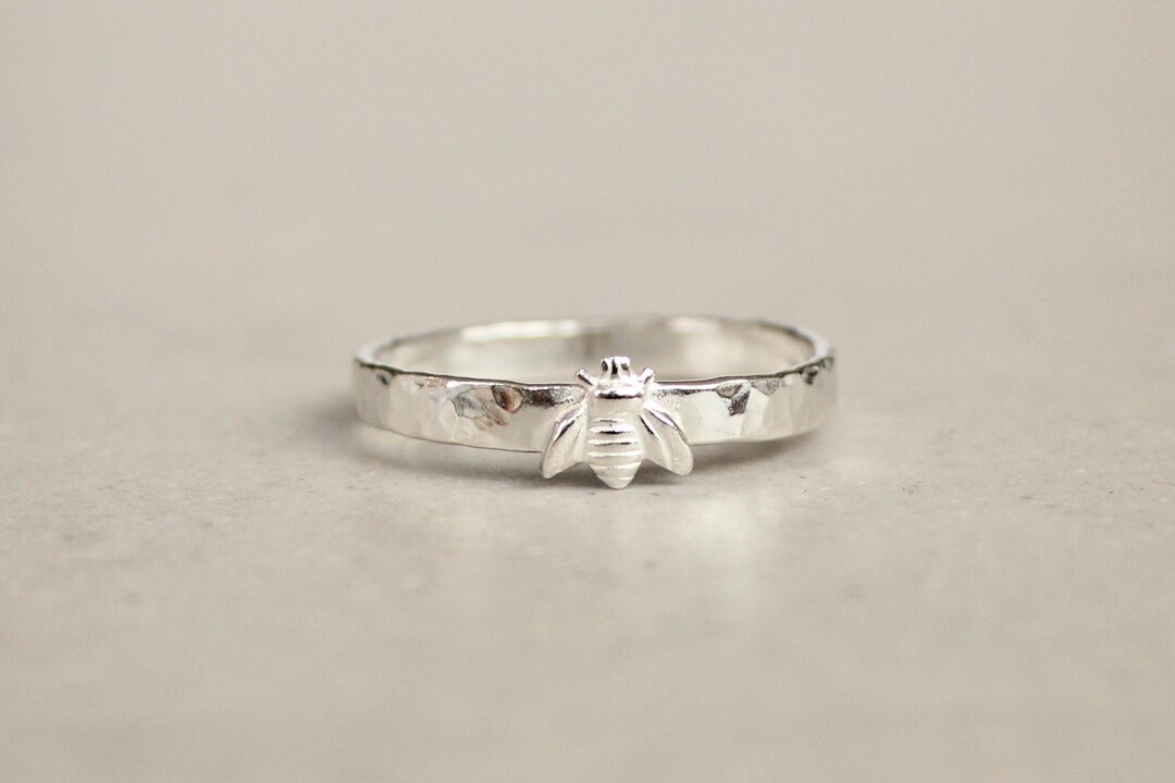 Bee Ring, Silver Bee Ring, Hammered Silver, Bee Jewellery, Gift for Bee ...