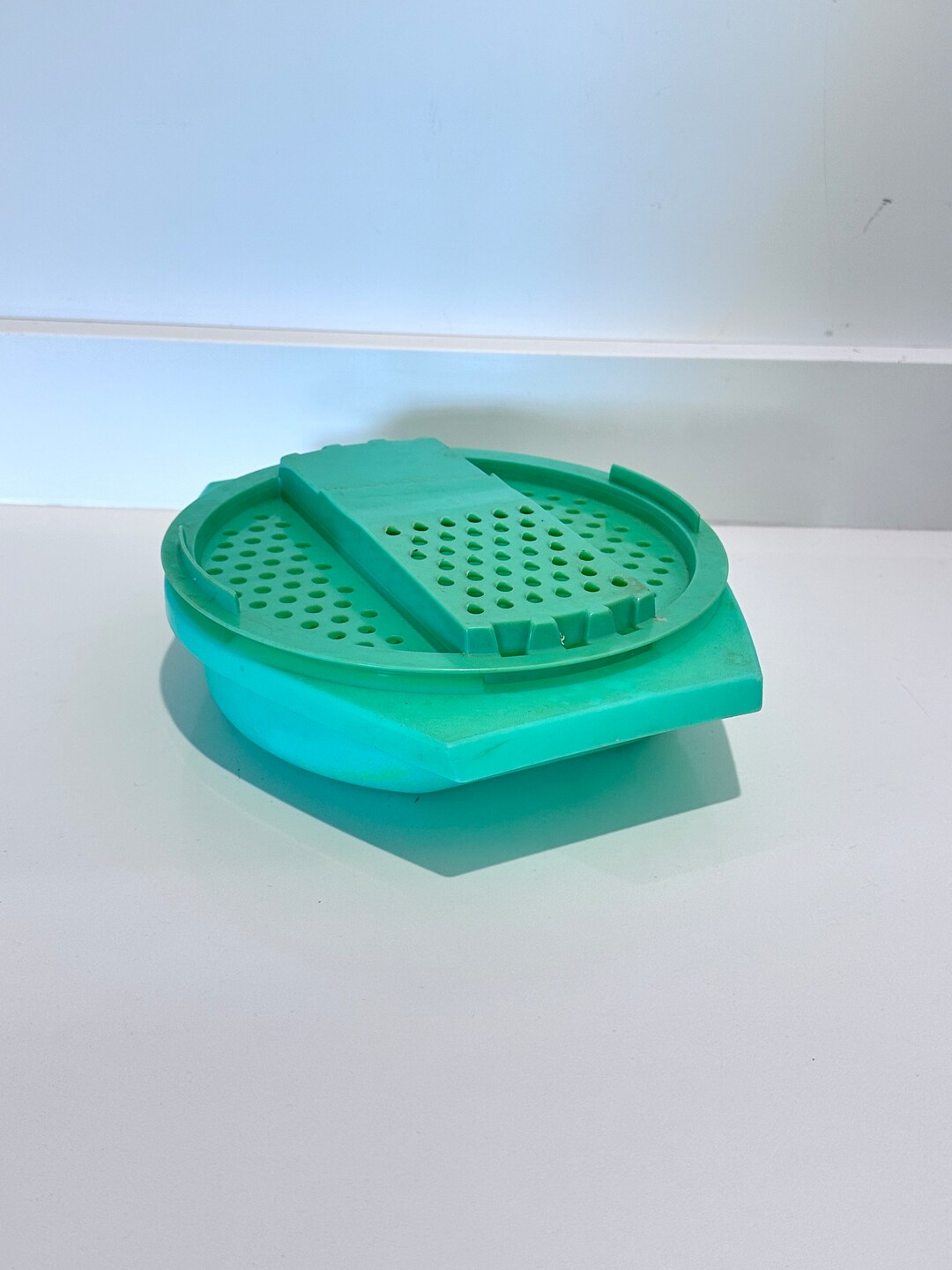 Vintage Tupperware Jadeite Green Grater Shredder Slicer With Bowl ...