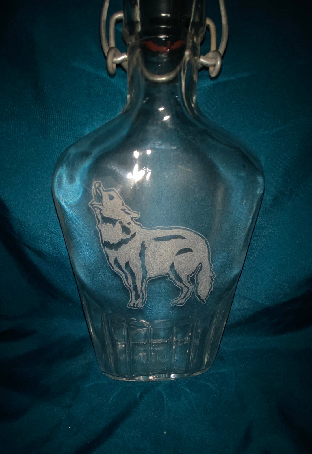 Full Bodied Wolf Hand Etched Flask, Decanter, Jar, Flask, Wolf ...