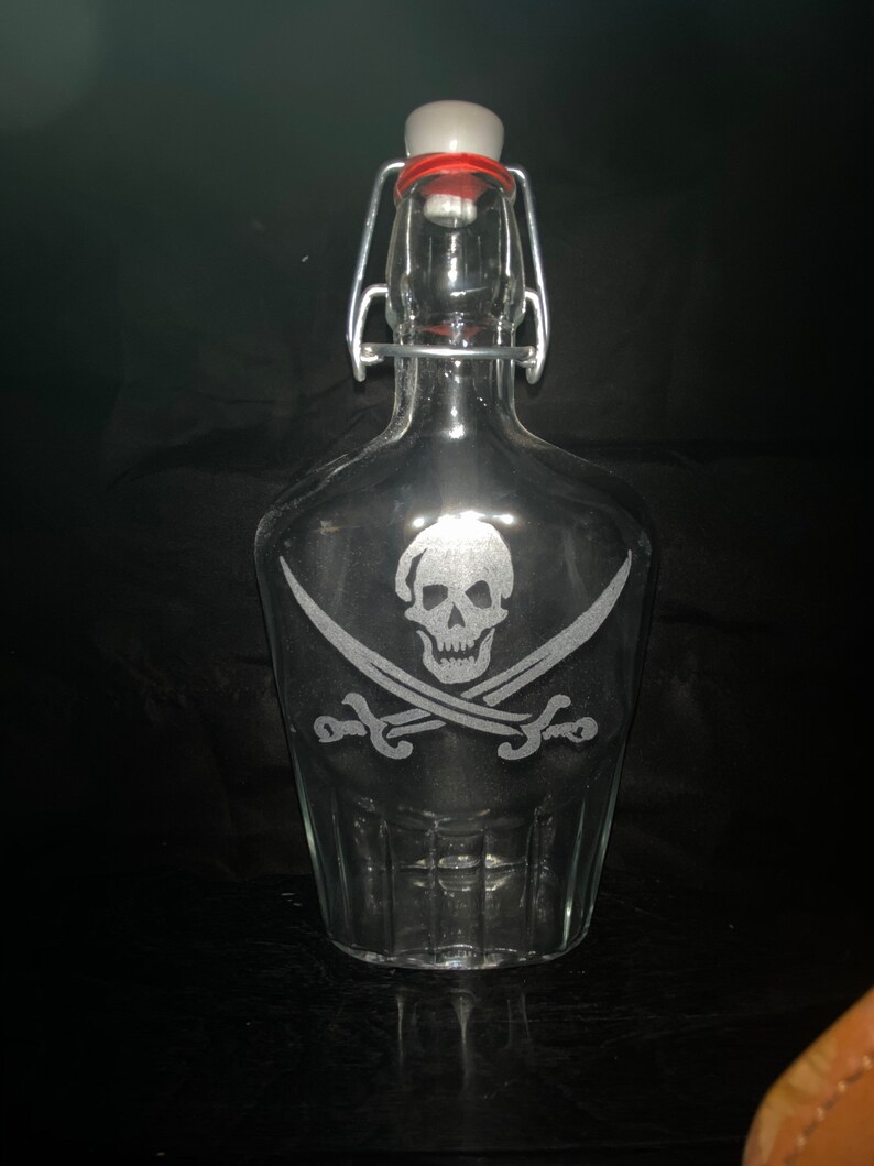 Jolly Roger Flask, Jolly Roger, Flask, Pirate, Skull and Swords ...