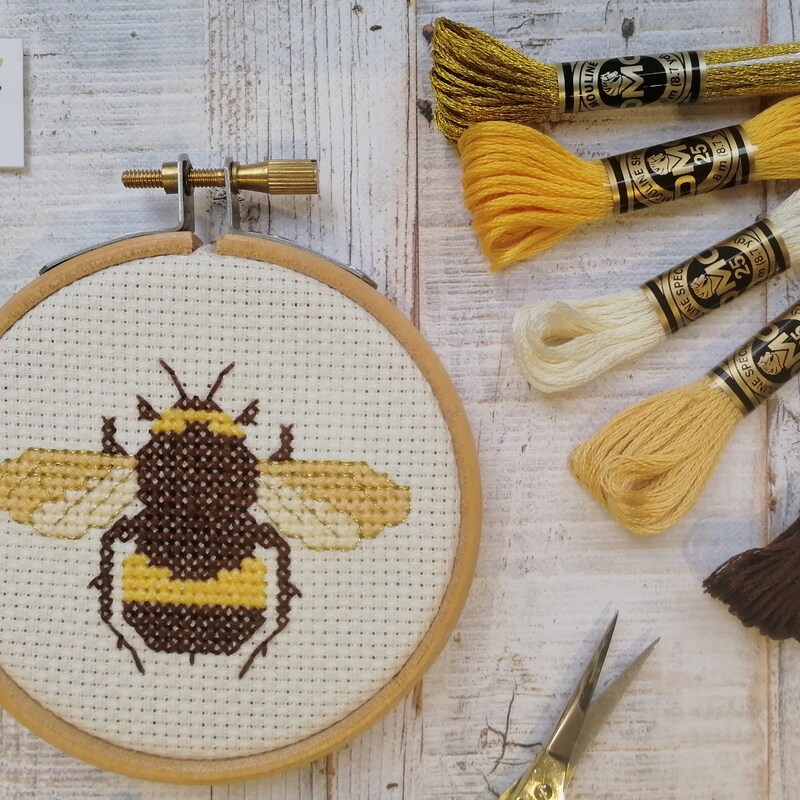 Bee Cross Stitch Pattern - Etsy