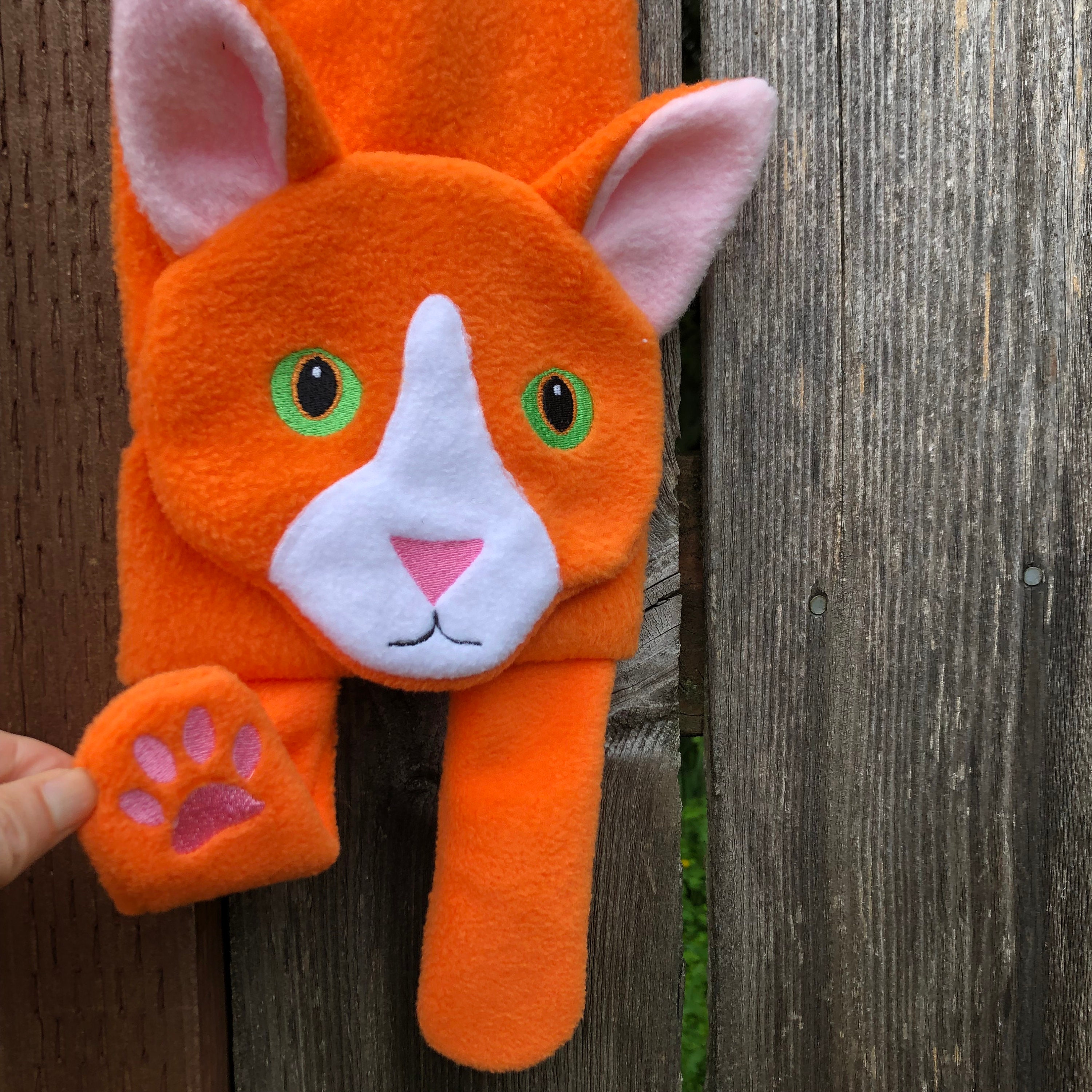 In the Hoop Cat Scarf Embroidery Design for Use With an - Etsy