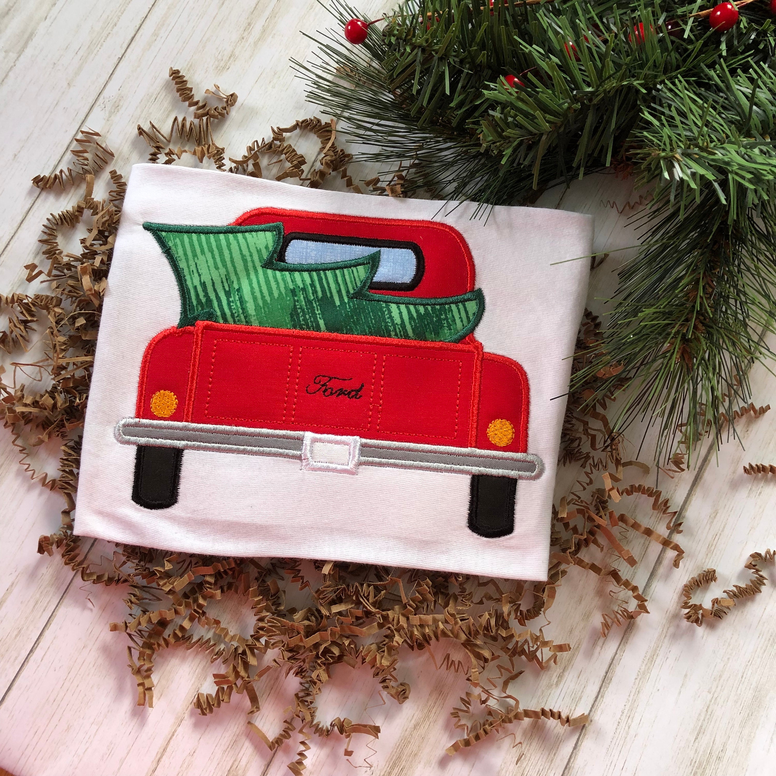 Christmas Tree in a Pickup Truck Bed Applique Embroidery Design ...