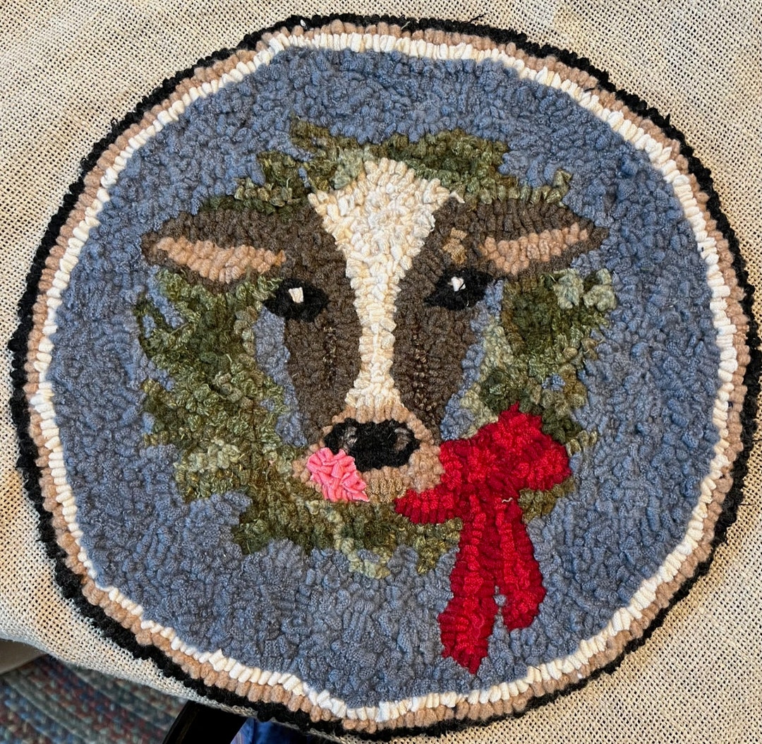 Rug Hooking Pattern cow Wreath on Linen 14 Diameter - Etsy