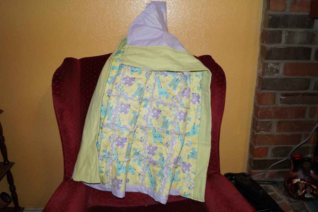 Edredón de trapo de franela para bebé hecho a mano morado, verde y ...