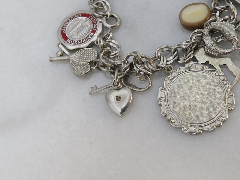 Vintage Charm Bracelet. 39 Grams. Moving Charms. 16 Charms - Etsy
