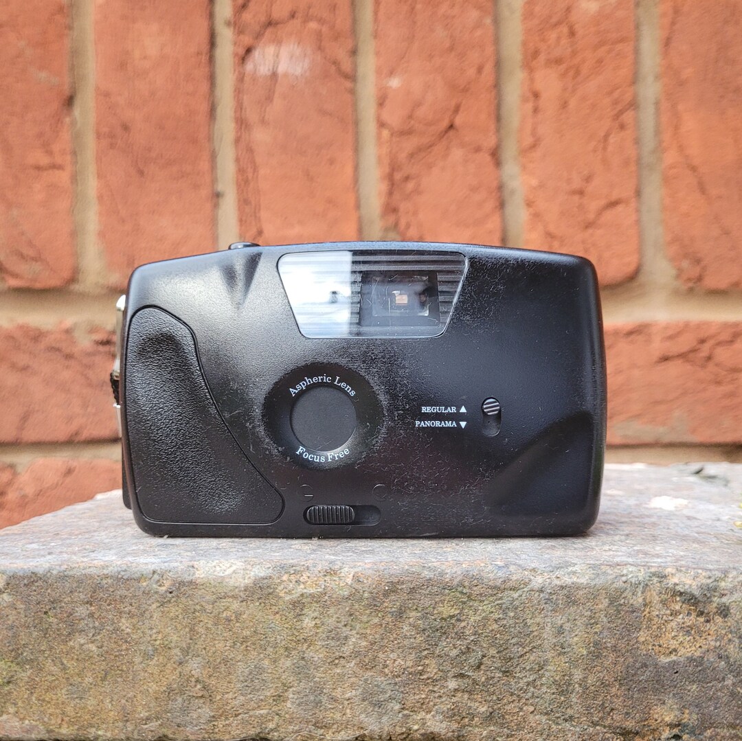 Vintage Film Camera 1990s Point and Shoot 35mm Black Retro Film Camera ...