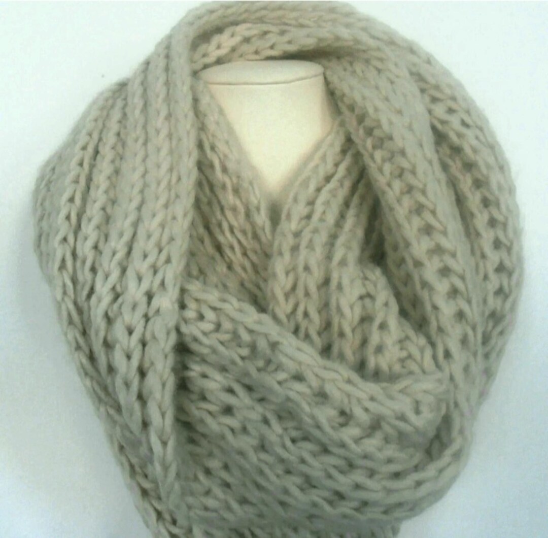 Light Beige Knit Scarf: Chunky Acrylic Yarn, Long Pom Pom - Etsy