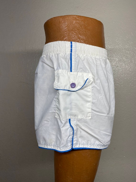 80's White unisex athletic short trunks size medium. - Gem