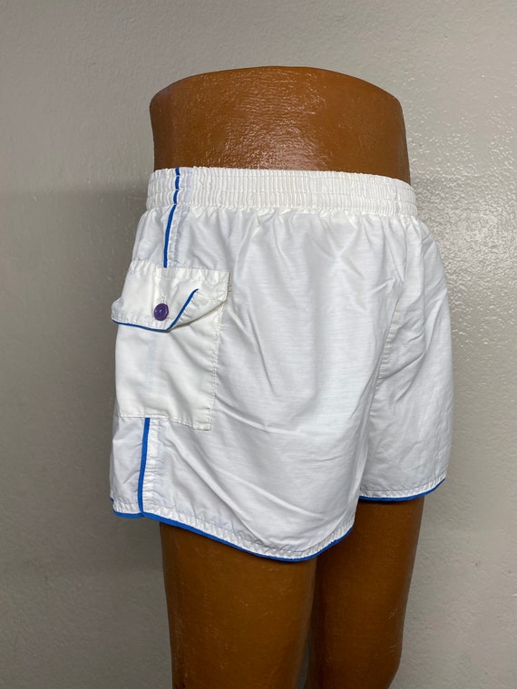 80's White unisex athletic short trunks size medium. - Gem