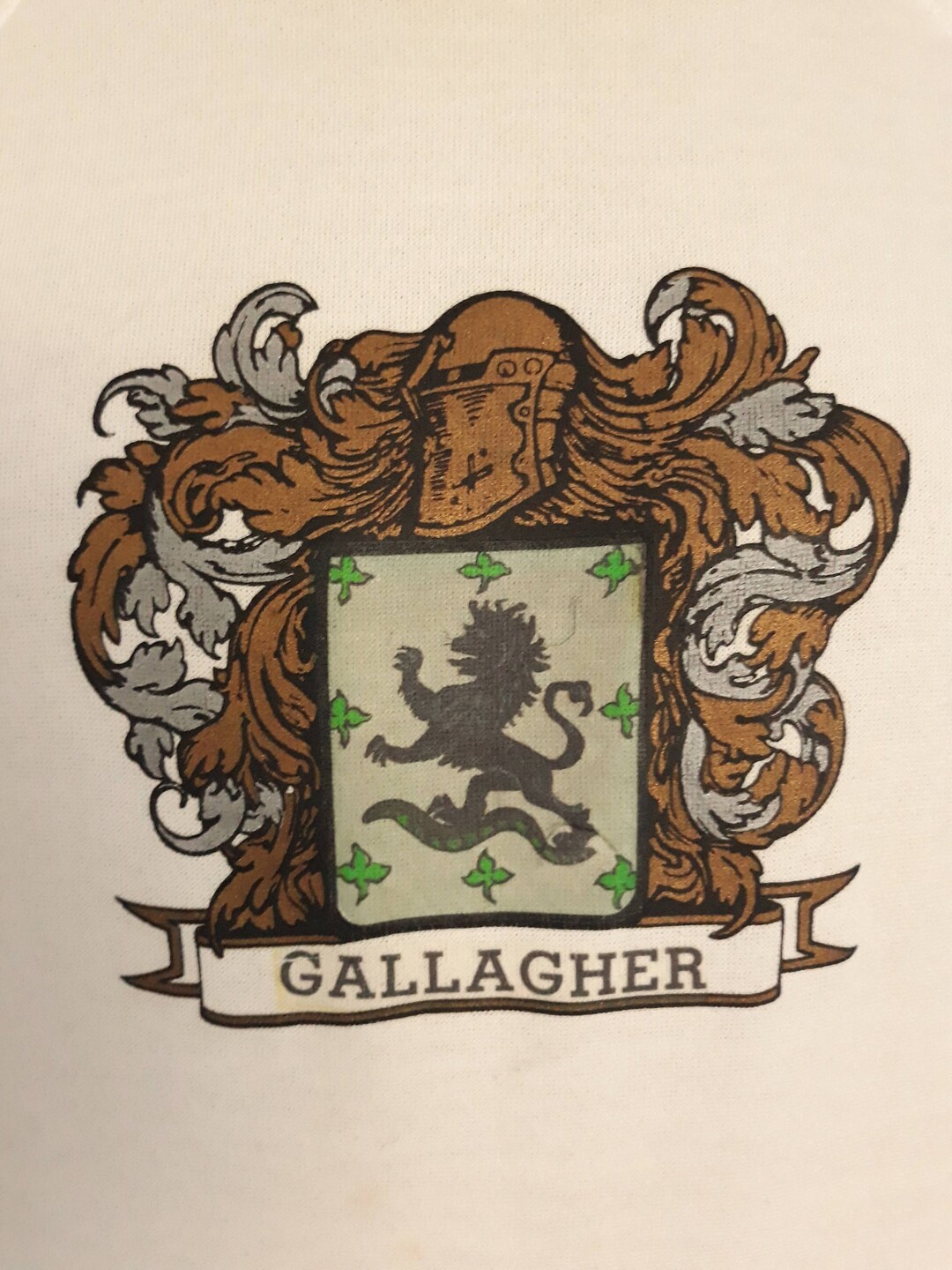 80's Gallagher Family Crest Unisex White Soft Sweatshirt Size Medium ...