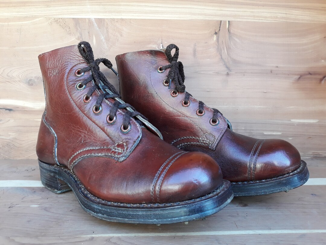 Unissued 1945 WWII Australian Army Jungle Cleats Anckle Brown Leather ...