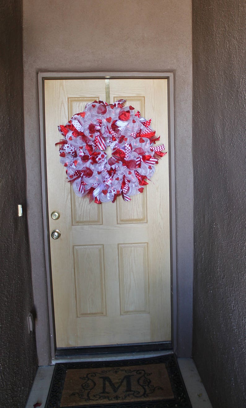 Deco Mesh Red Heart Wreath. Red Heart Decoration. Red - Etsy