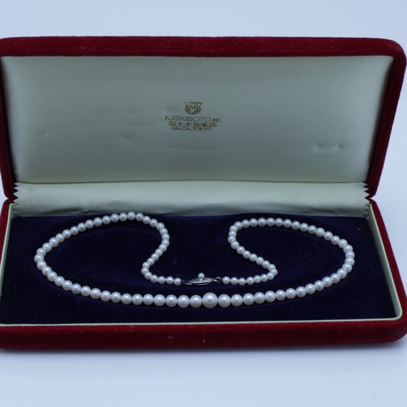 mikimoto vintage graduated - Gem