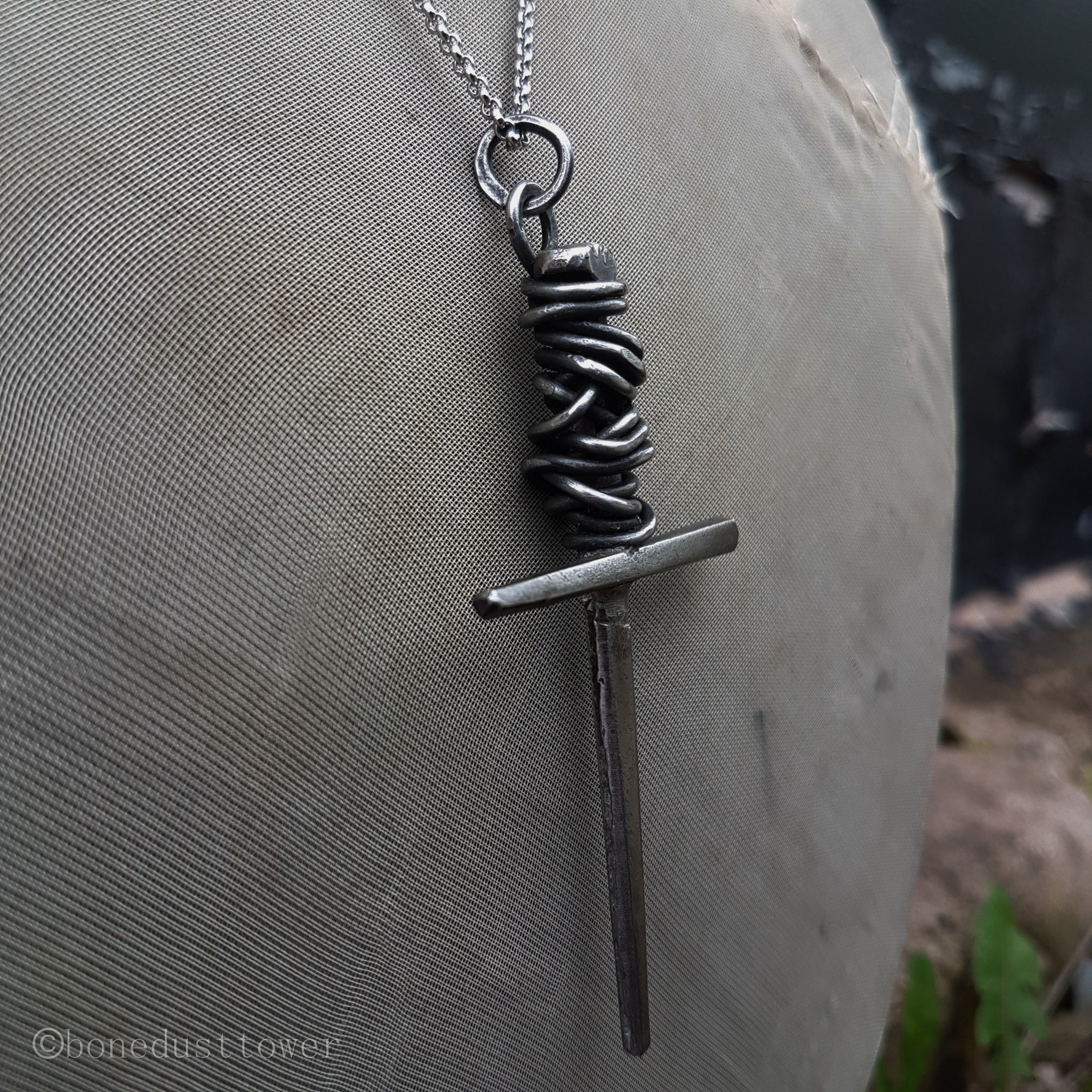 The Dagger Necklace
