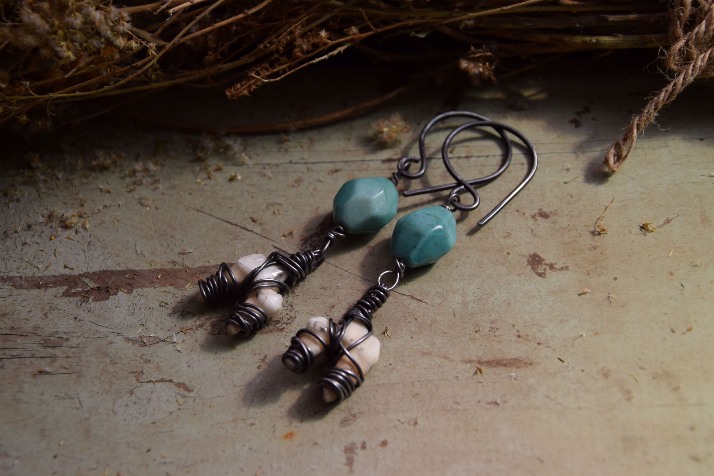 Coyote Tooth & Jade Ear Weights