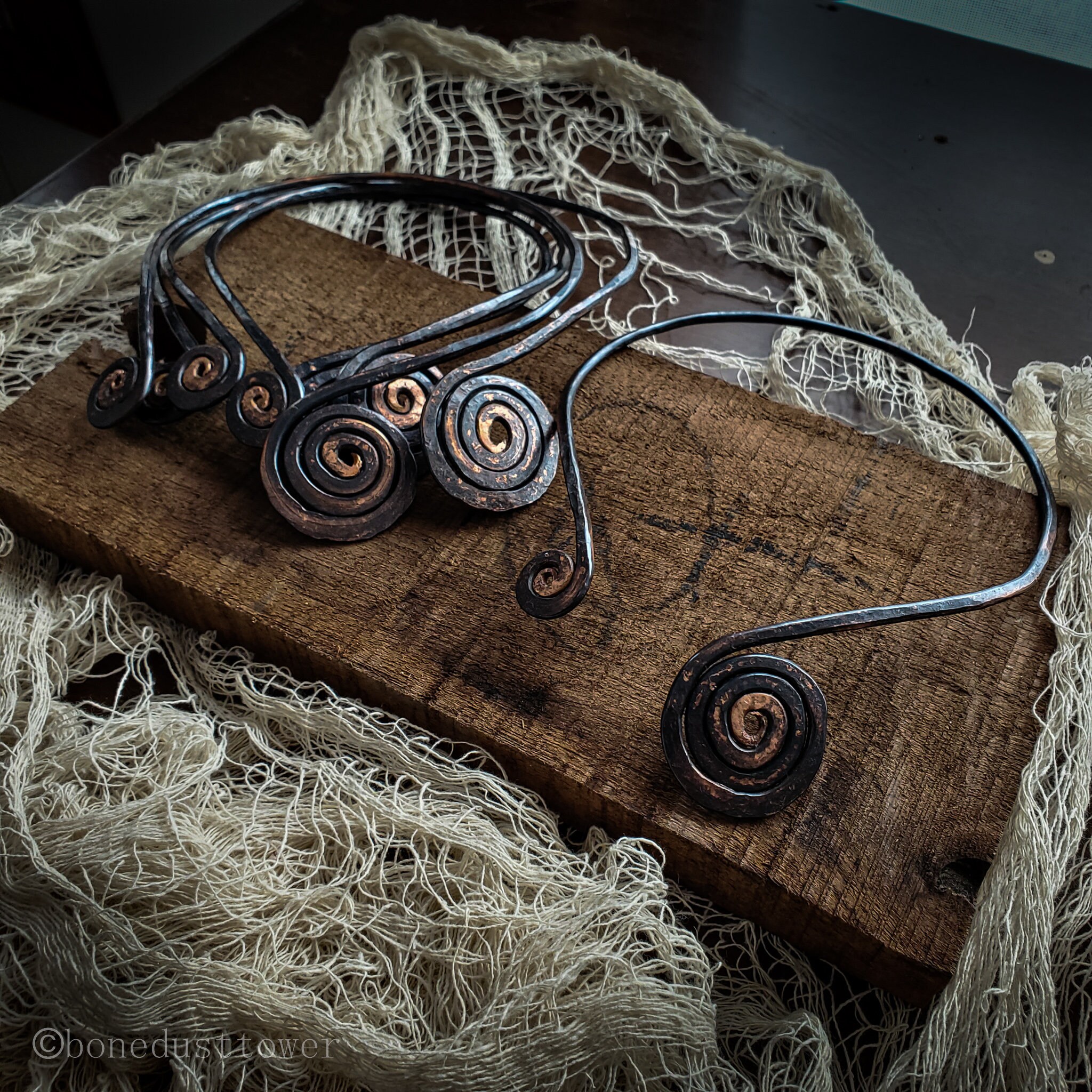 Spiral Path II Neck Cuff