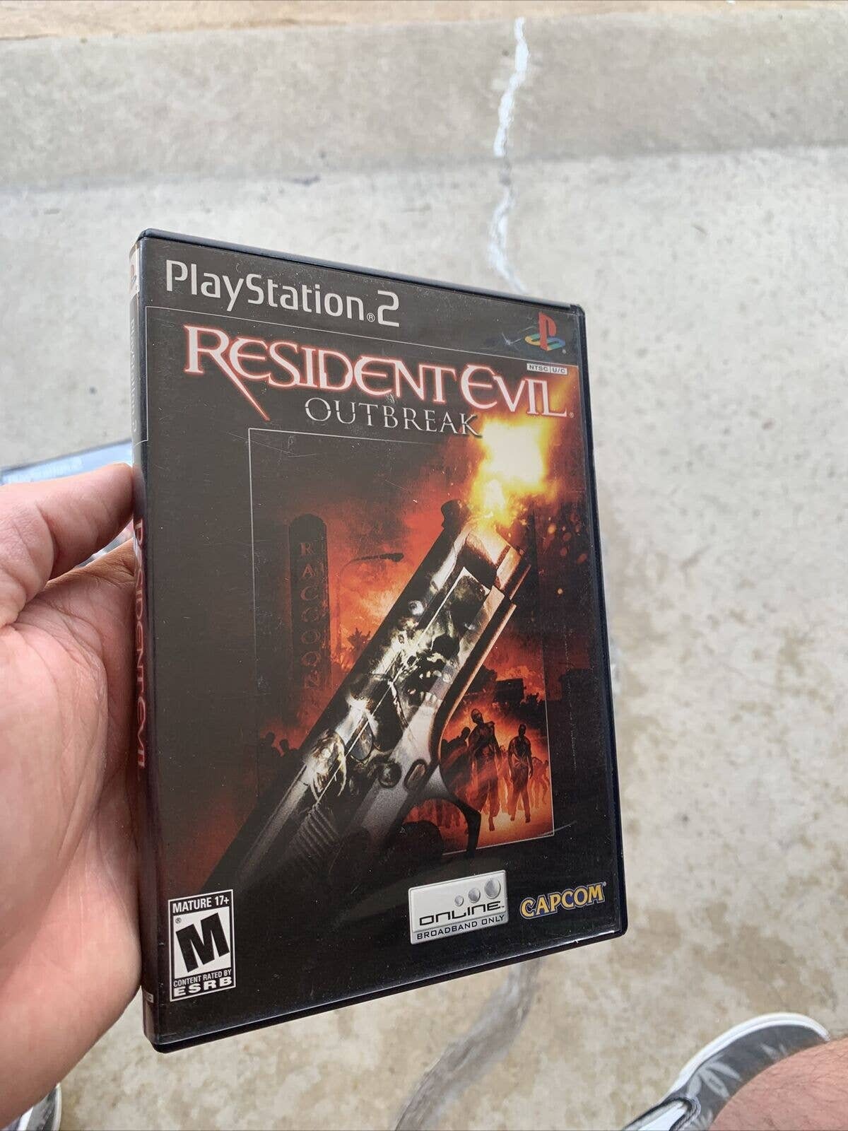 Resident Evil Outbreak File 2 PS2 (RARE LIKE NEW) - town-green.com