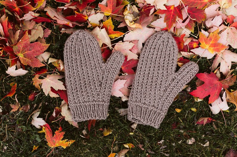 KNITTING PATTERN // Seeded Rib Mittens // Men & Womens Knitted Mittens ...
