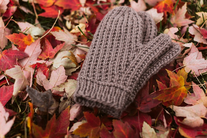 KNITTING PATTERN // Seeded Rib Mittens // Men & Womens Knitted Mittens ...