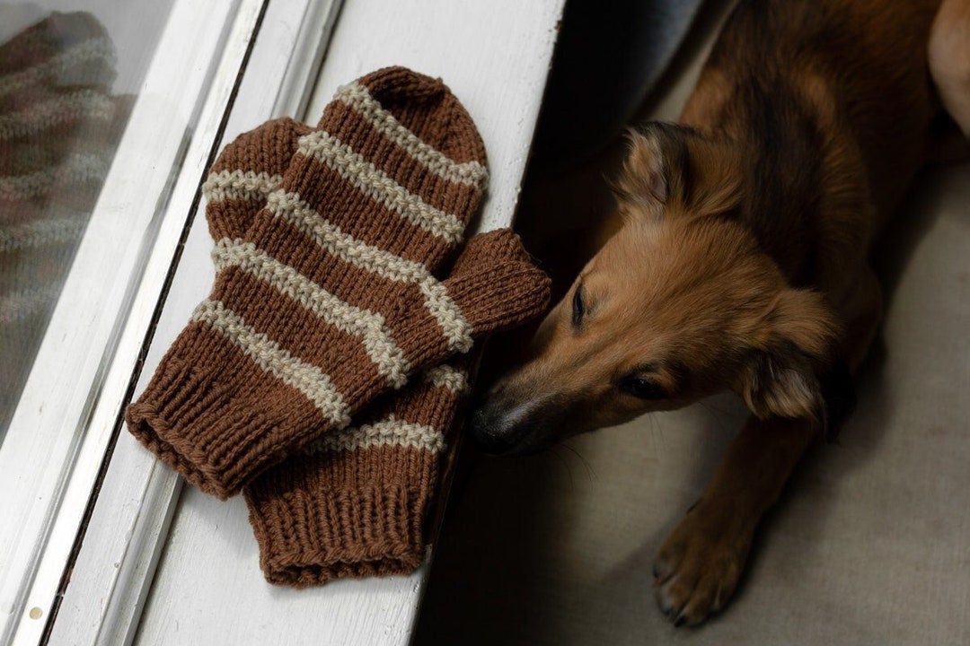 Crestfall Mittens Knitting Pattern || Aran Yarn Quick & Easy Knit ...