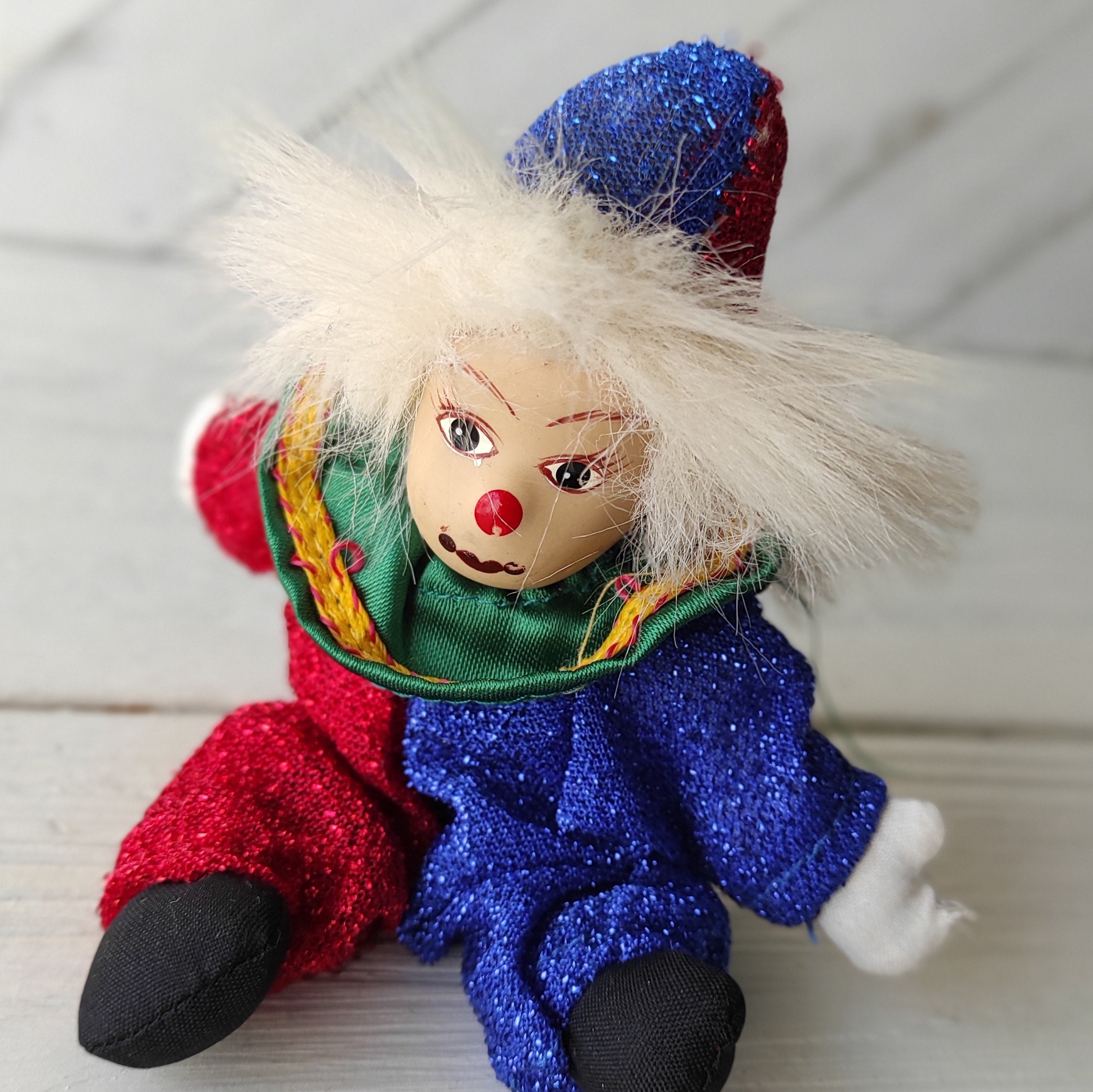 Clowncore Miniature Porcelain Head Sitting Clown 5.5 Inches Book Shelf ...