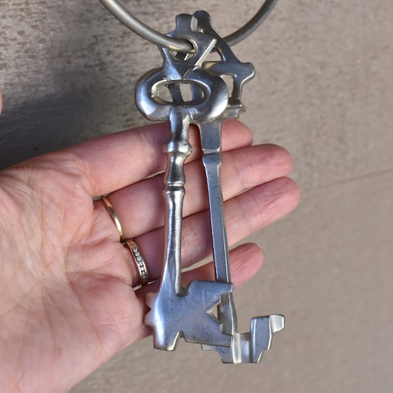 Key Door Knocker Vintage Extra Large Skeleton Key Hanging Art - Etsy