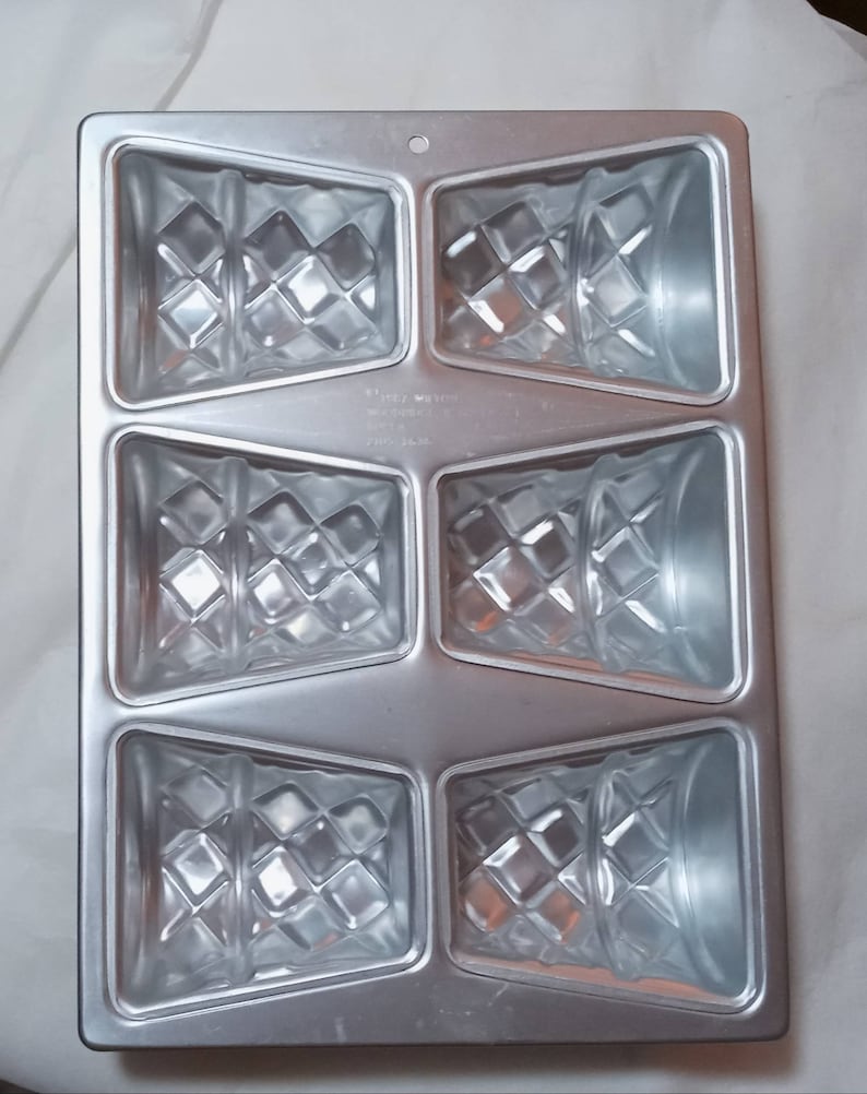 1987 Wilton Ice Cream Cone Cake Pan, Planter, Castle Turret, Basket ...