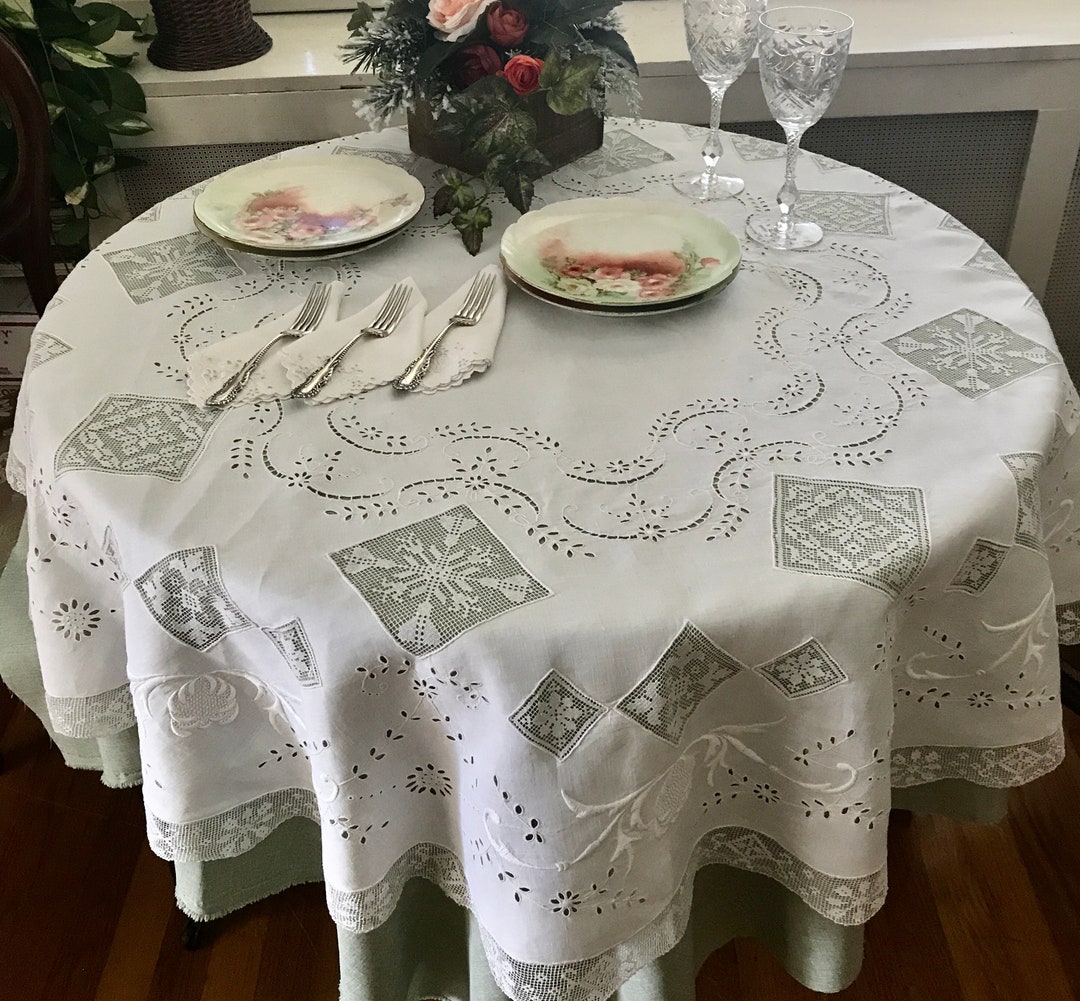Italian Embroidered and Cutwork Round Linen Cloth With Filet Inserts - Etsy