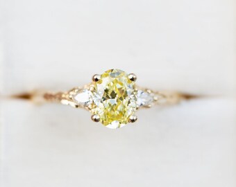 Yellow Lab Diamond - Etsy