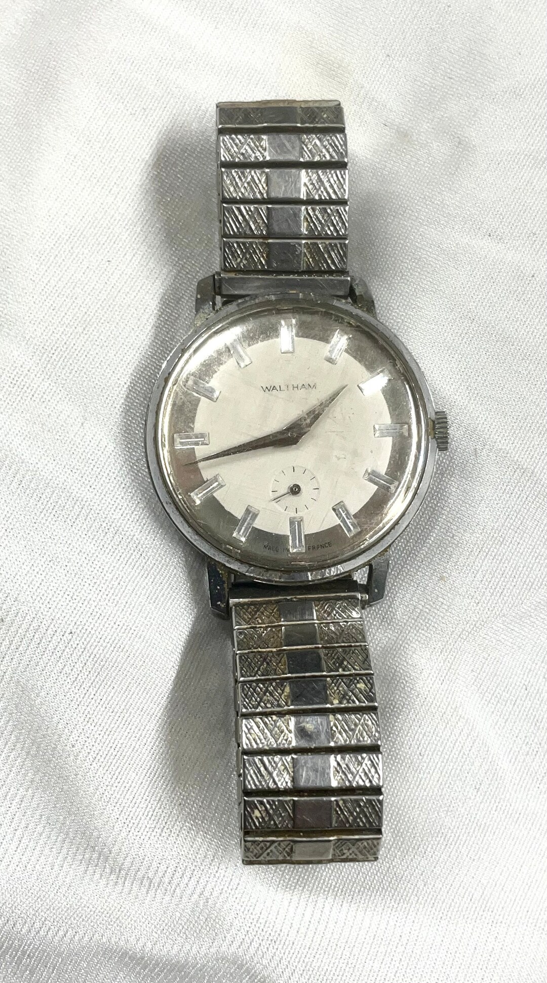 Vintage Mid Century Stainless Steel Waltham White Circle Face Mens ...