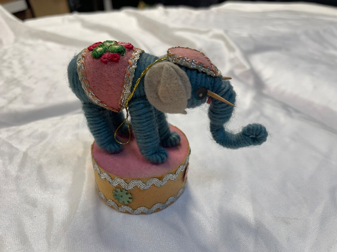 ELEPHANT on Drum Cloth Figure Cute Vintage 4 Pin Cushian - Etsy