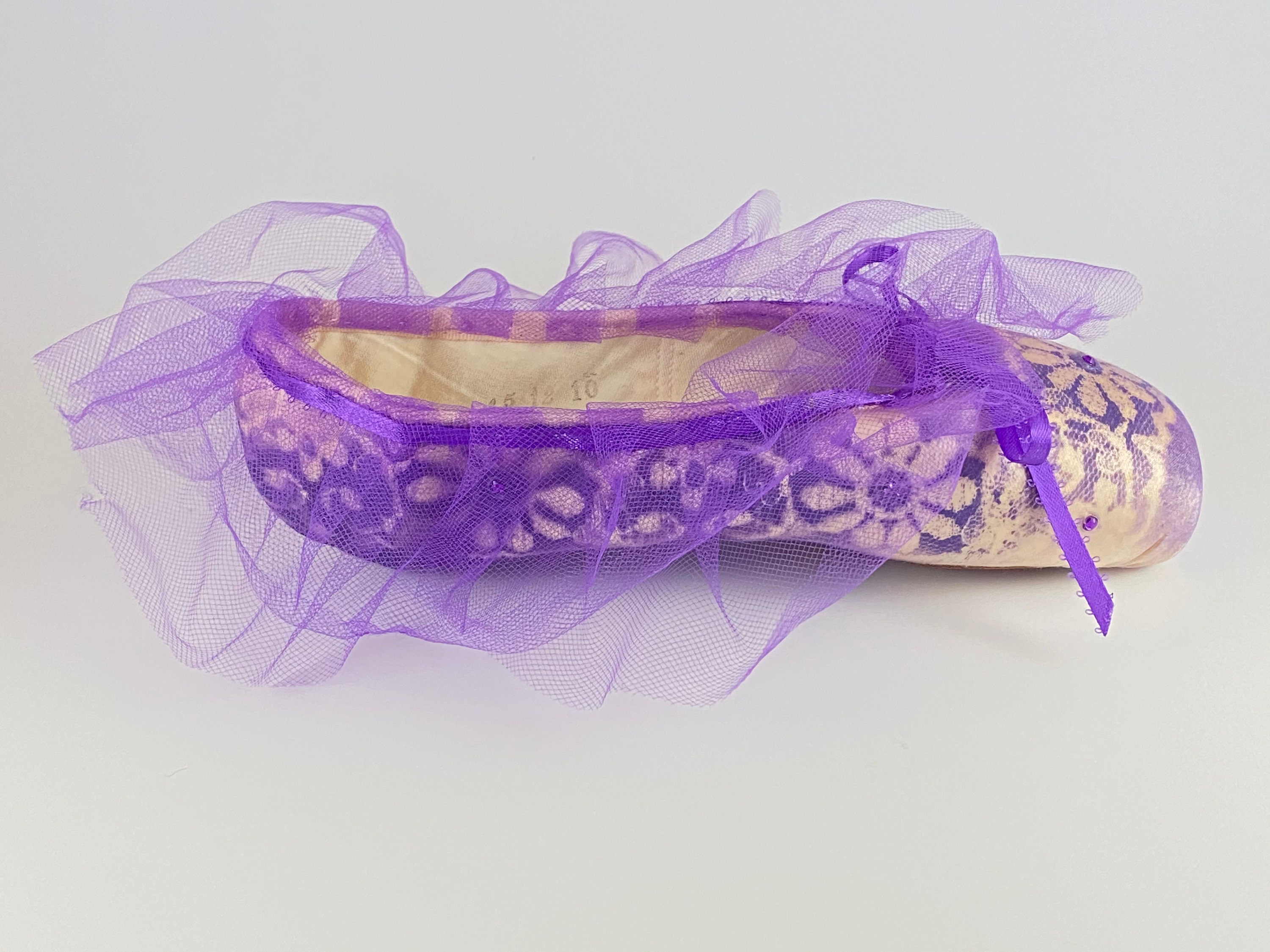 Two Purple Lace Decorated Pointe Shoes - Etsy